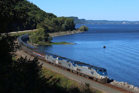 10 Things to Know Before Taking the Amtrak Empire Builder Train - City ...