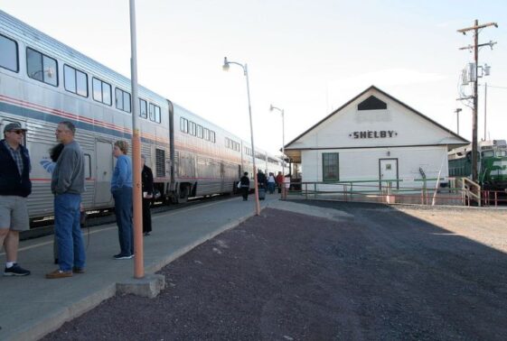 10 Things to Know Before Taking the Amtrak Empire Builder Train - City ...